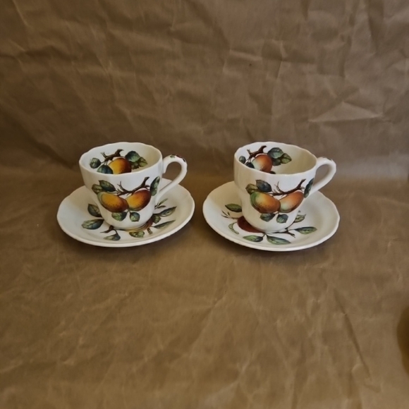 Spode | Kitchen | Spode Copeland England Flat Set Of Apple Cups And ...